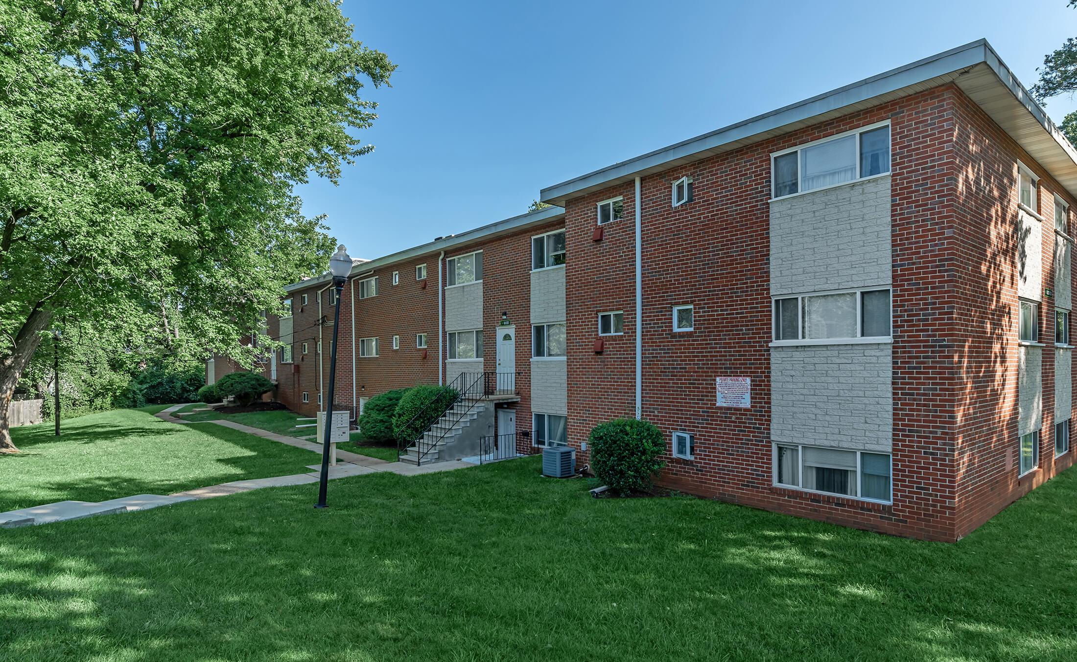 Hamilton Park - Apartments in Baltimore, MD